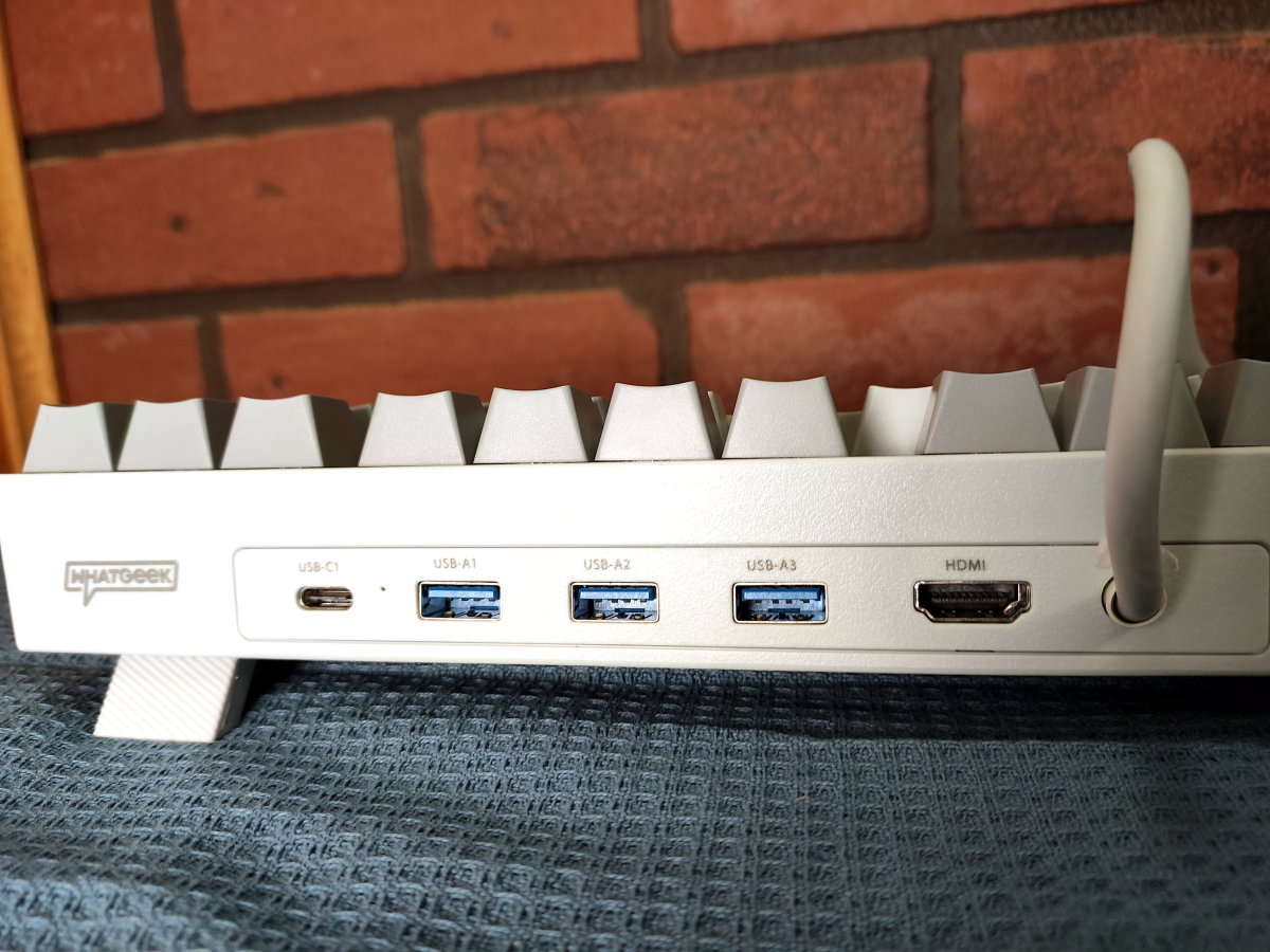 Review of the 3inuS KEBOHUB EE01 Mechanical Keyboard and Hub - HubPages