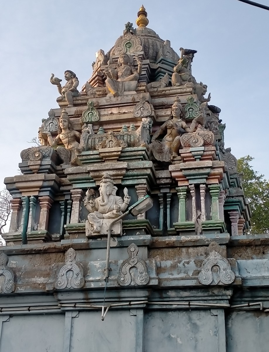 Adi Vinayagar or Naramukha Ganapathi temple of Thilatharpanpuri at Koothanur,Tamilnadu - HubPages