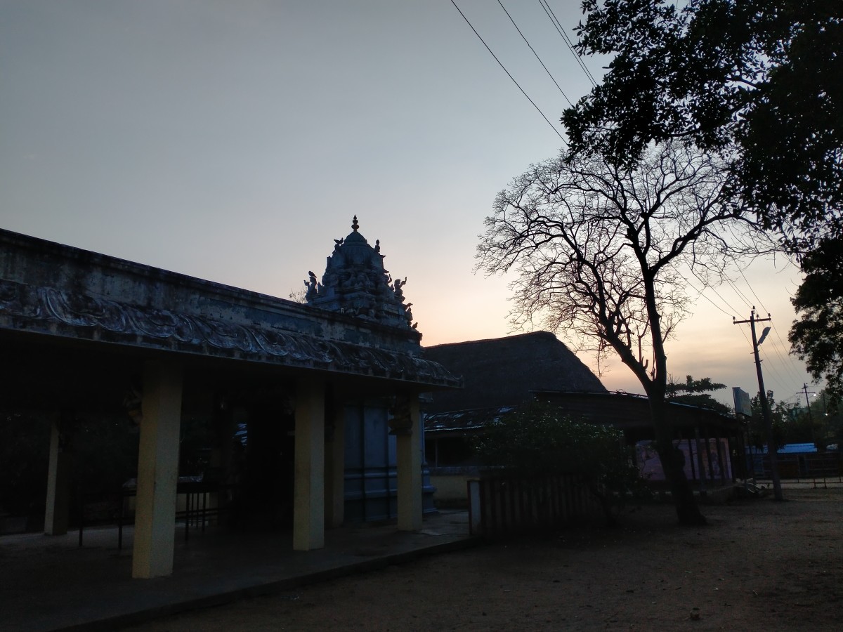 Adi Vinayagar or Naramukha Ganapathi temple of Thilatharpanpuri at Koothanur,Tamilnadu - HubPages
