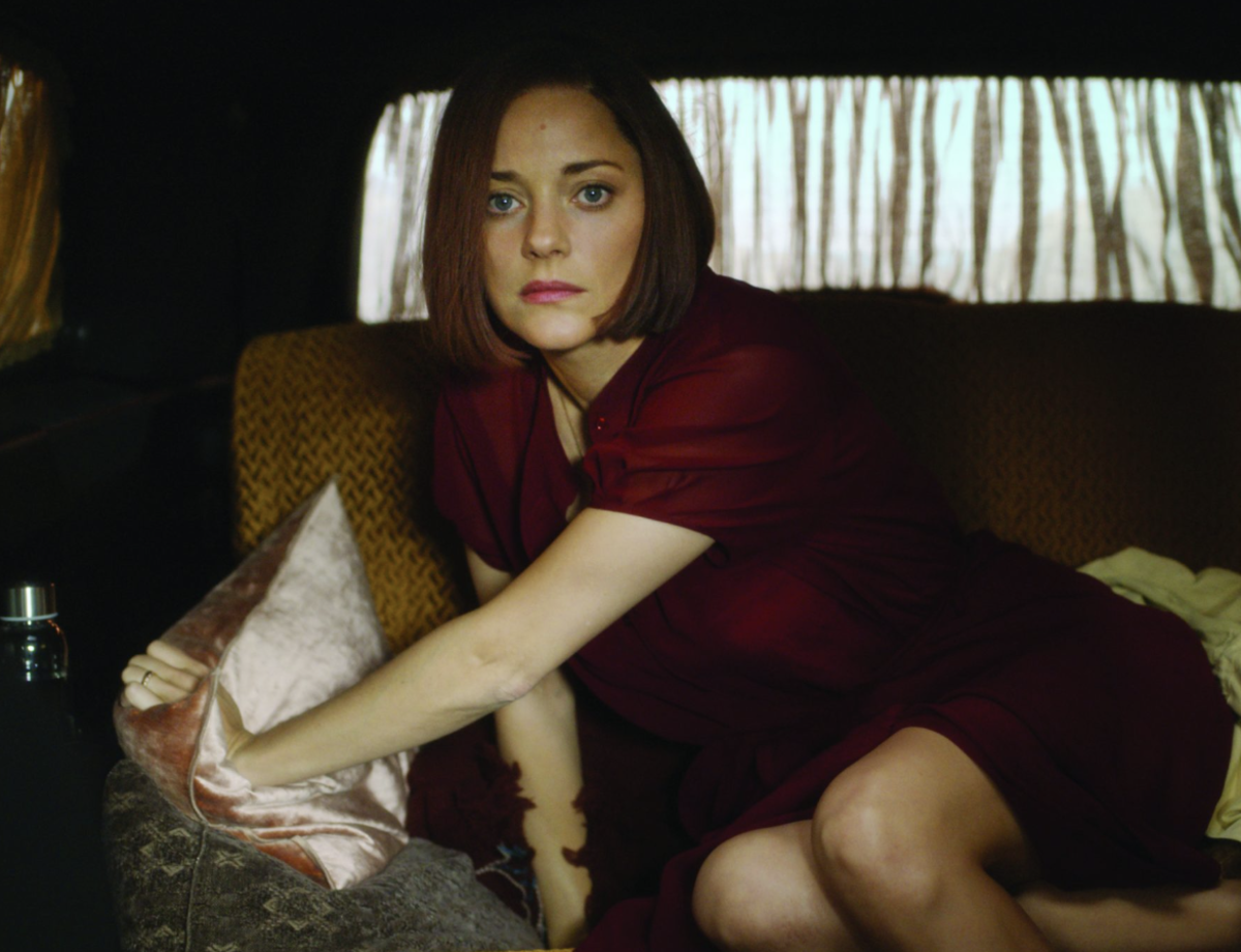 10 Best Burgundy Costumes from Modern Movies - HubPages