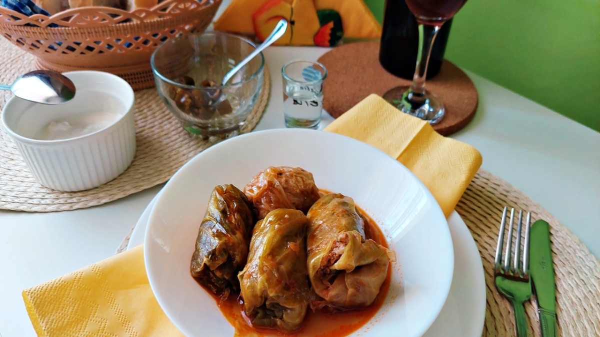 Indulge In The Savory And Delicious Flavors Of Authentic Romanian ...