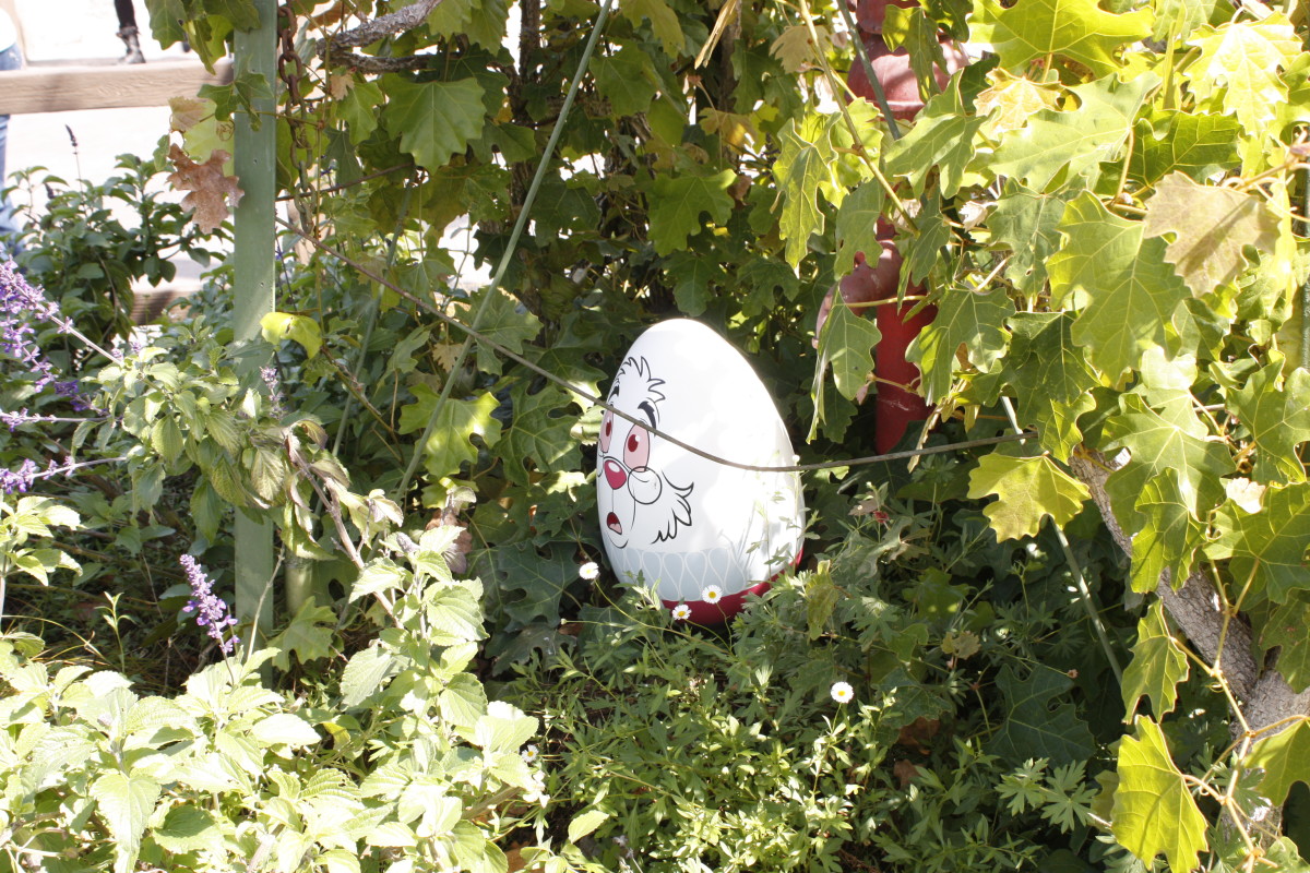 Easter Egg Hunting At Disney's California Adventure - HubPages