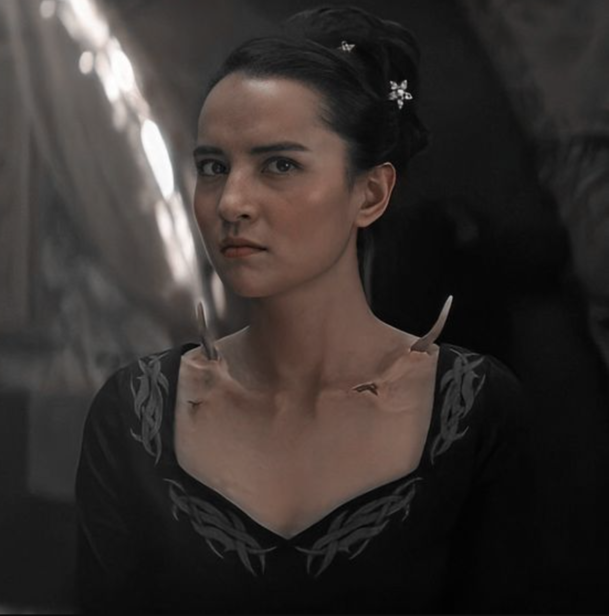 Alina Starkov’s 5 Best Costumes From Season 1 of “Shadow and Bone” - ReelRundown