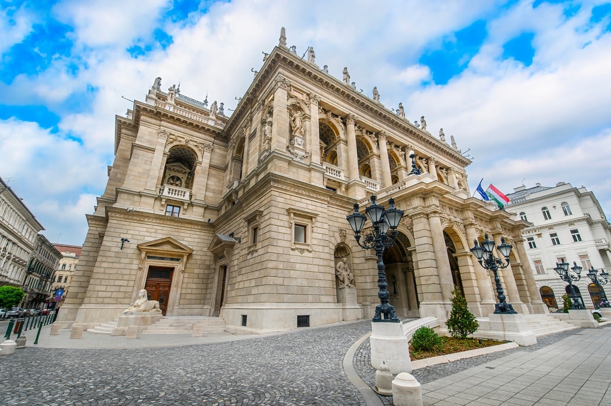 The Stunning Hungarian State Opera House - Owlcation