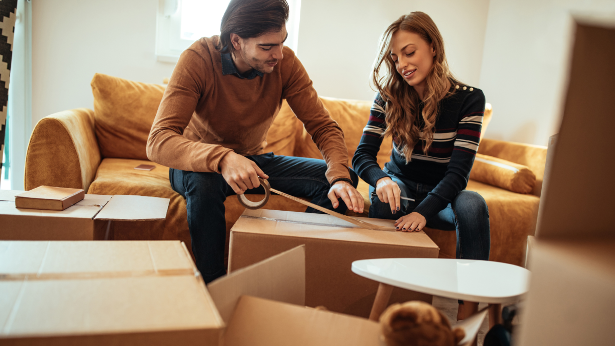 Pros & Cons of Cohabitation - HubPages