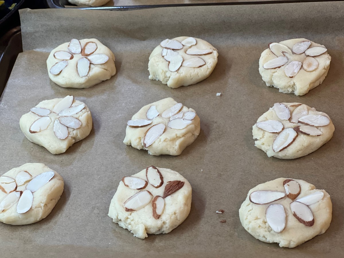 Slivered Almond Cookie Recipe: Soft, Tender, and Almondy - HubPages