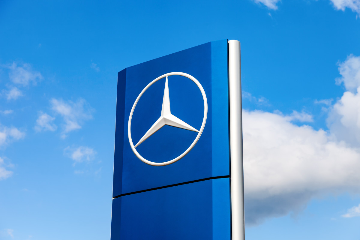 The Story Behind How Mercedes Built This Monster of a Car Is Absolutely ...