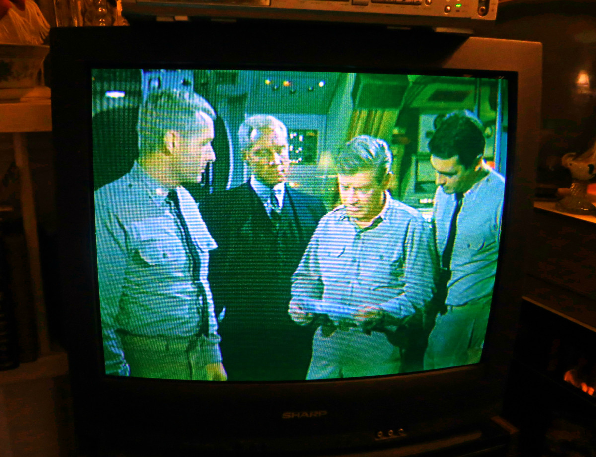 Sharp Color Television Model 27N-S100, Manufactured February 2000 ...