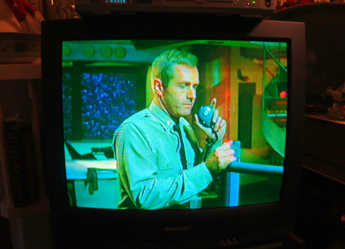 Sharp Color Television Model 27N-S100, Manufactured February 2000 ...