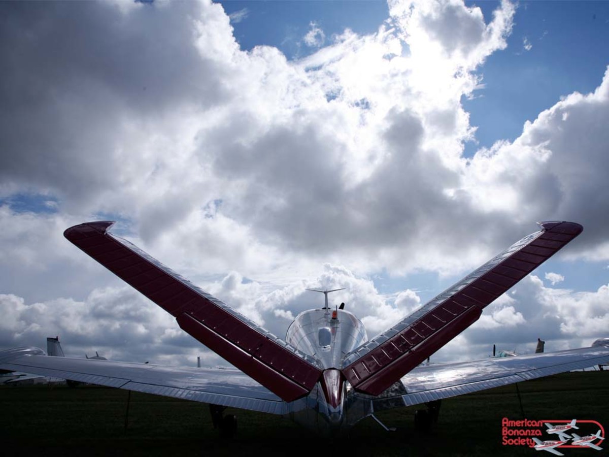 A History of Aviation - HubPages