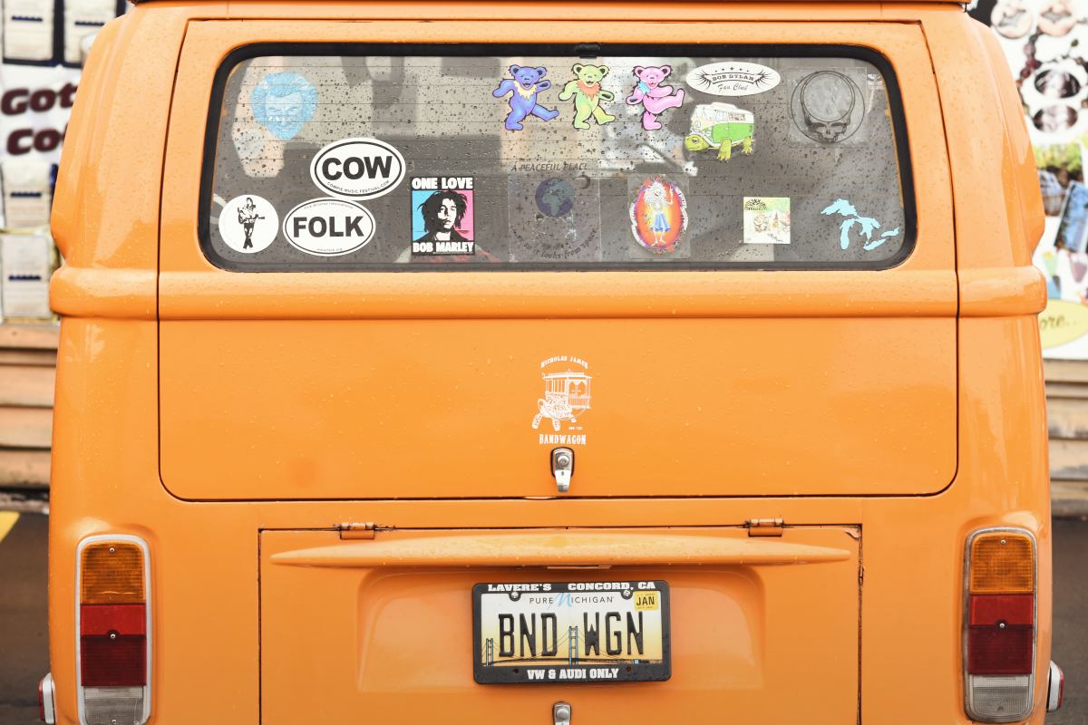 Woman Adds Super Cool Decal to Car that Adds Just the Right Amount of ...