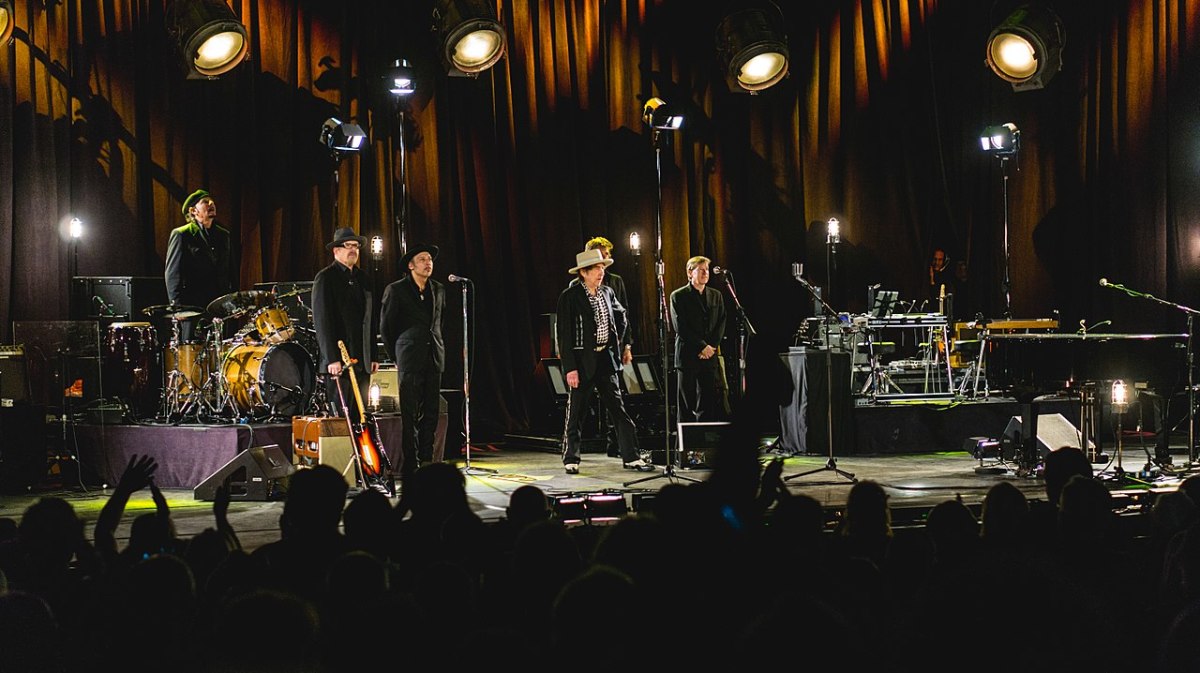 1960s Bands and Singers Who Are Still Touring - HubPages