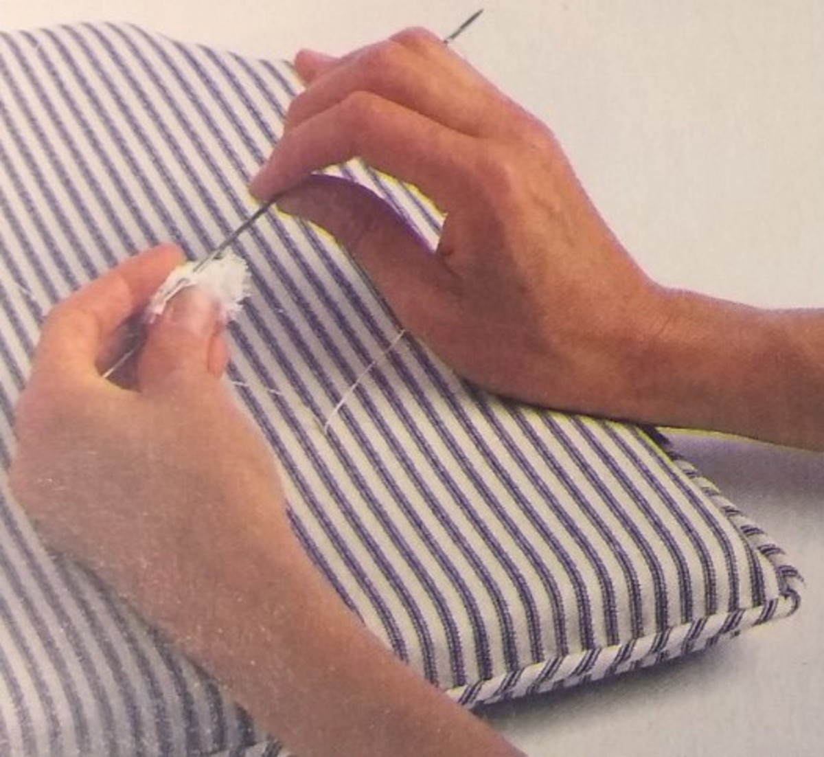 How to Make a Elastic Strip and Tufted Cushion - HubPages