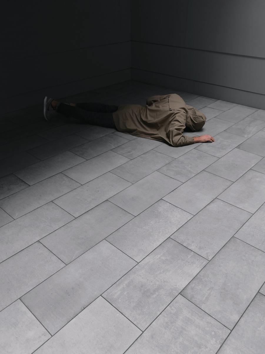 Breaking Free from the Shackles of Depression: My Story - HubPages