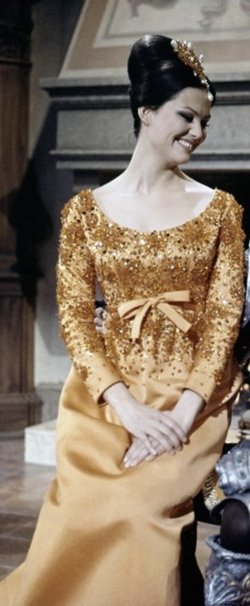 10 Best Orange Costumes in Modern Movies - HubPages