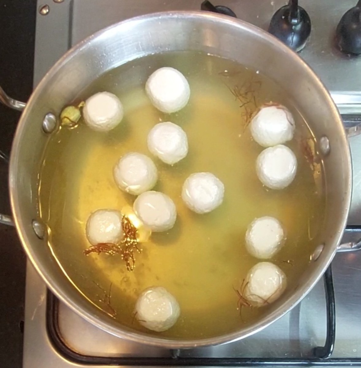 Soft and Spongy Rasgulla: Indian Dessert Recipe - HubPages