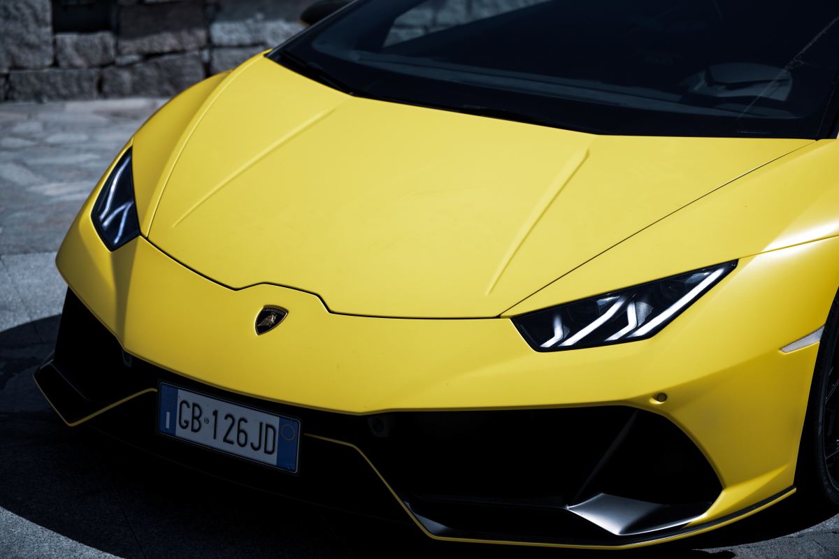 Man Breaks Down Why the Lamborghini Huracan Tecnica Is the Best Huracan ...