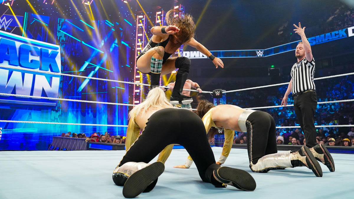 WWE Friday Night Smackdown: Where Roman Reigns and The Usos Stand Plus ...