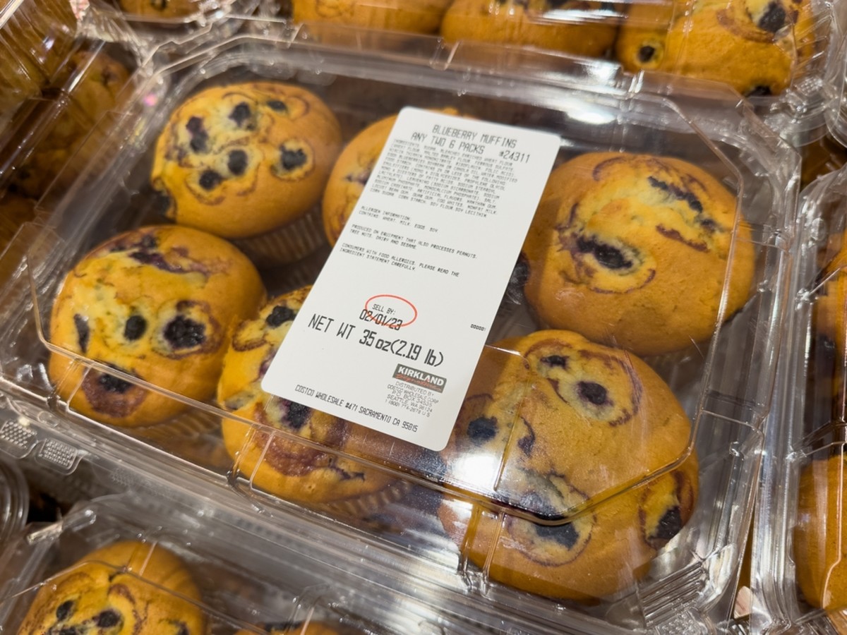 Mom's Brilliant Costco Muffin Hack Is Such a Budget-Saver - Delishably News