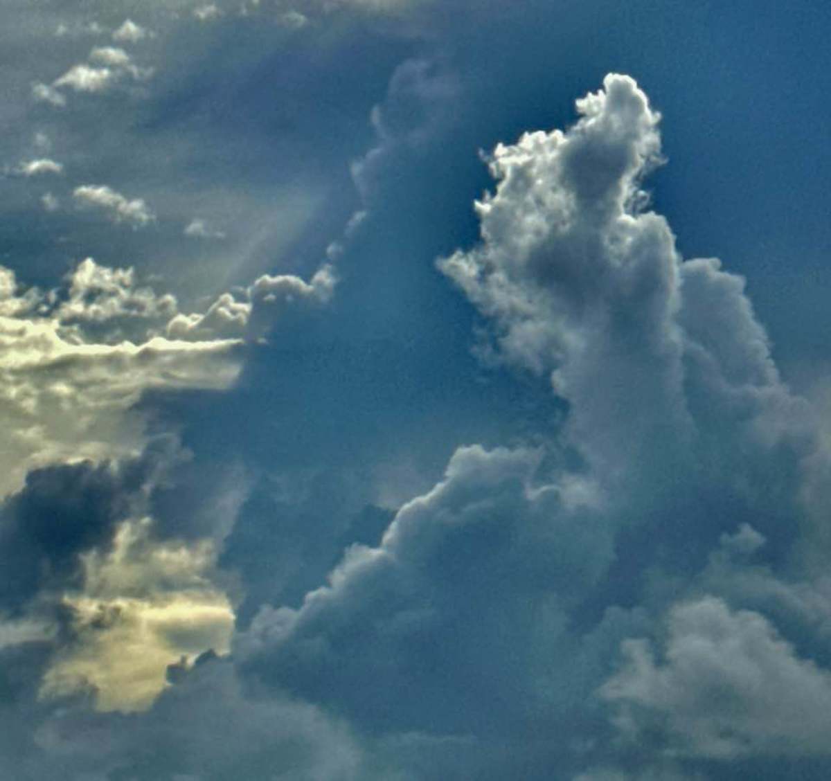 How to Weather a Thunderstorm on the Water - HubPages