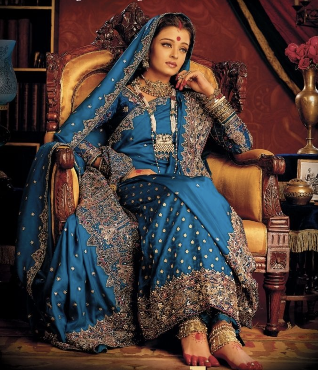 10 Best Blue Costumes from Period Movies - HubPages