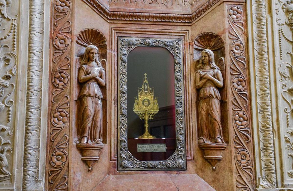 From Mosque to Baroque Masterpiece: The Inner City Parish Church in ...