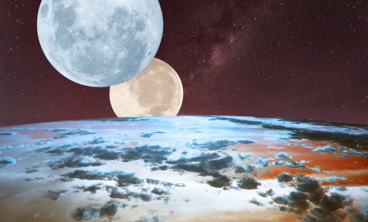 Woman Records Two Moons in Night Sky - HubPages