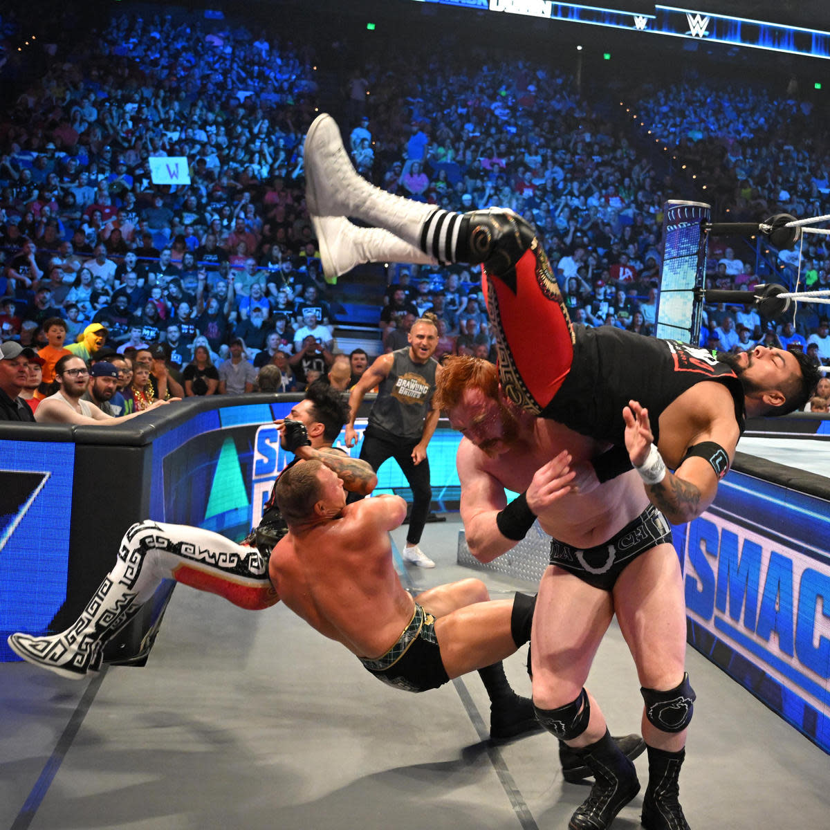 WWE Friday Night Smackdown: Jey Uso Has Made His Choice, is He Still in ...