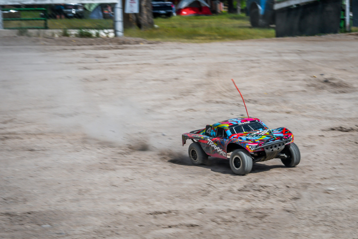 World’s Fastest Remote Control Car Hits Mind-Blowing 250MPH Mark - HubPages