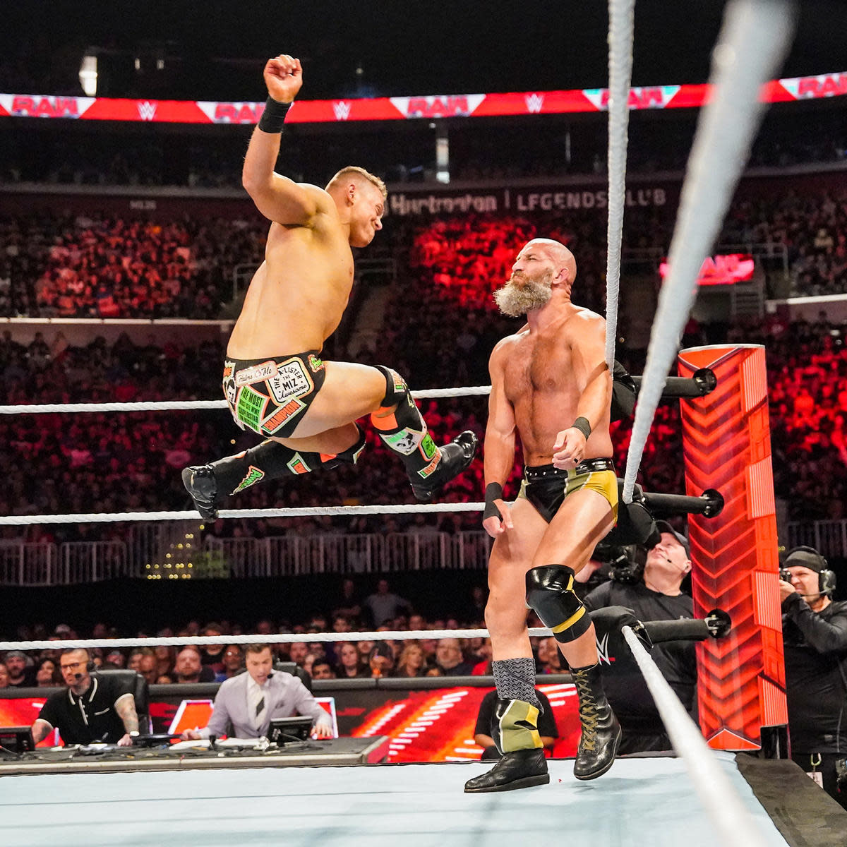 WWE Monday Night Raw: World Heavyweight Champion Seth "Freakin" Rollins ...