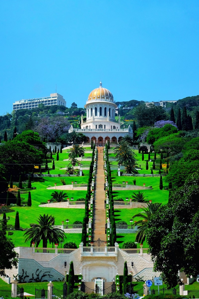 How Do Jesus and the Bahá’í Prophets Compare? - HubPages