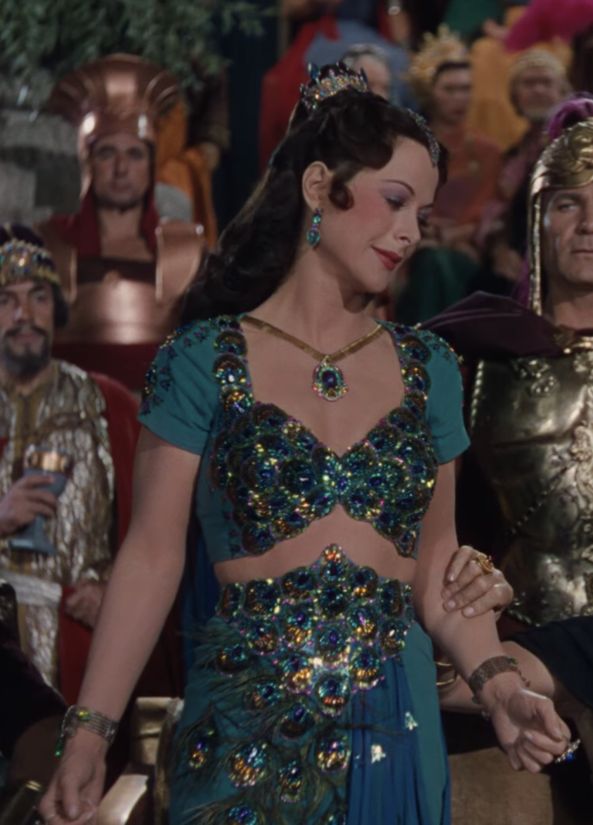 10 Best Teal Costumes and Dresses from Period Movies - HubPages