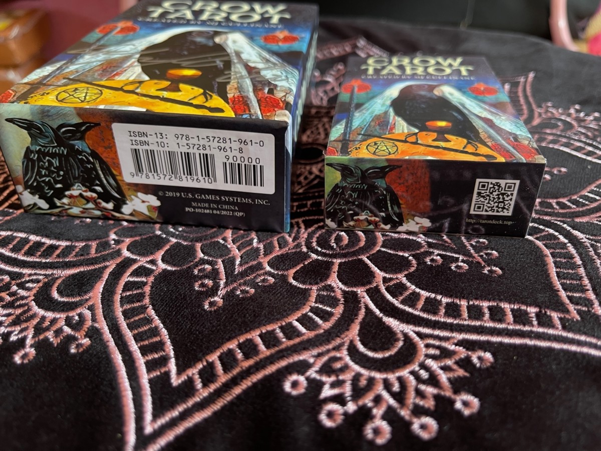 Counterfeit Tarot Decks: How to Identify Fake Tarot Cards - HubPages