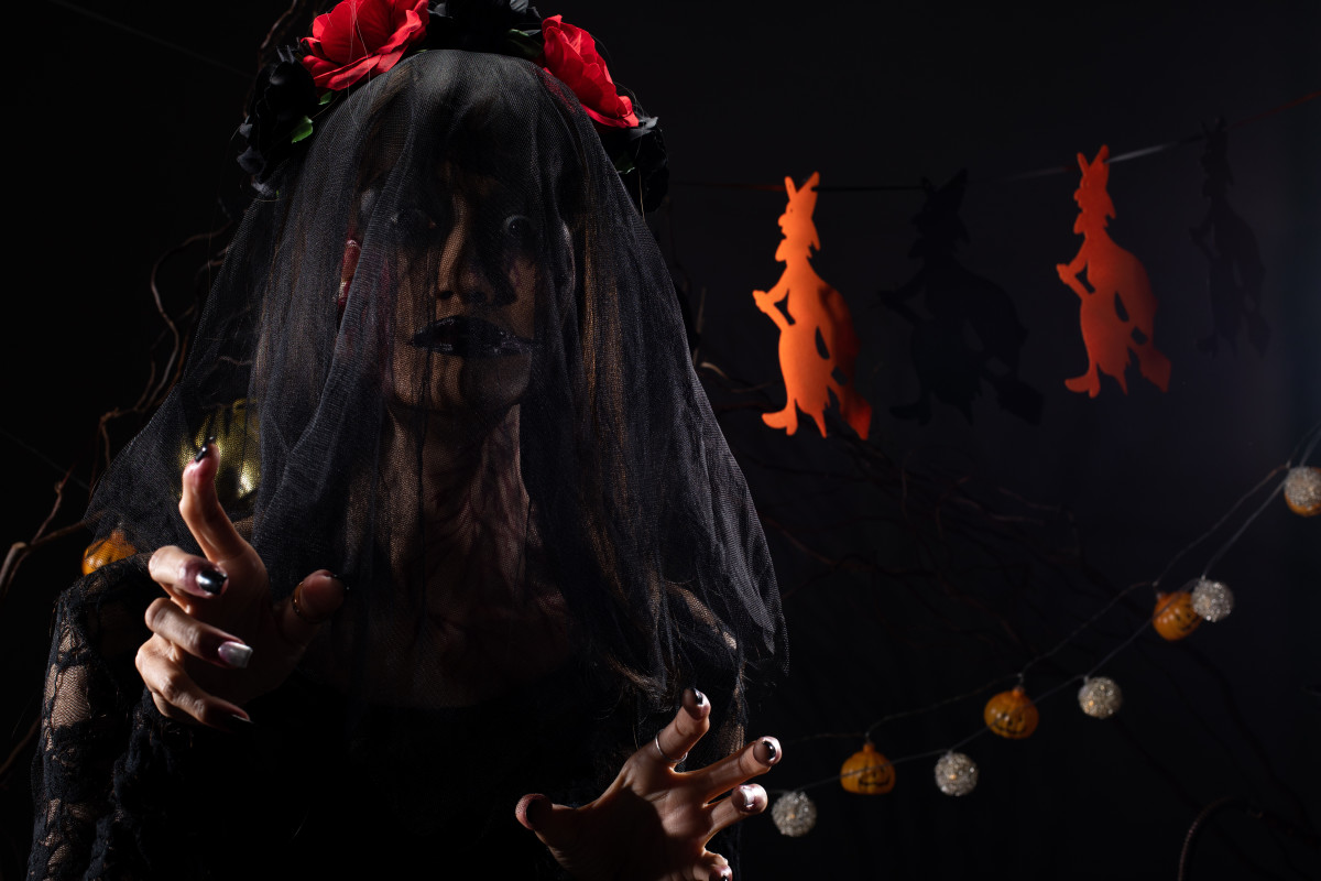 Woman Believes She Captured a Photo of Ghostly La Llorona - HubPages