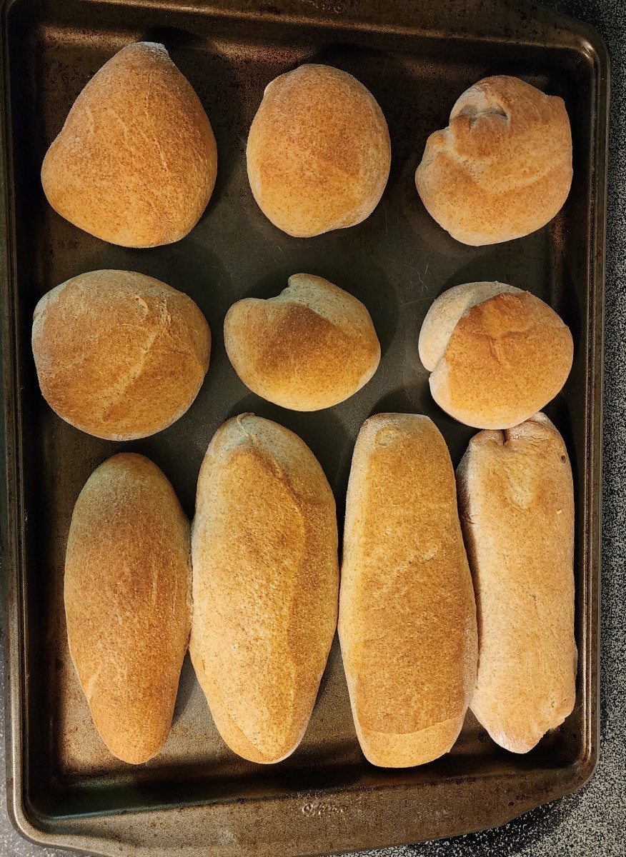 Whole Wheat Hot Dog and Hamburger Buns: Bread Machine Recipe - HubPages