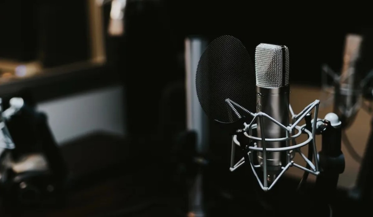 Equipment for Podcasting: A Comprehensive Guide to Setting Up Your ...