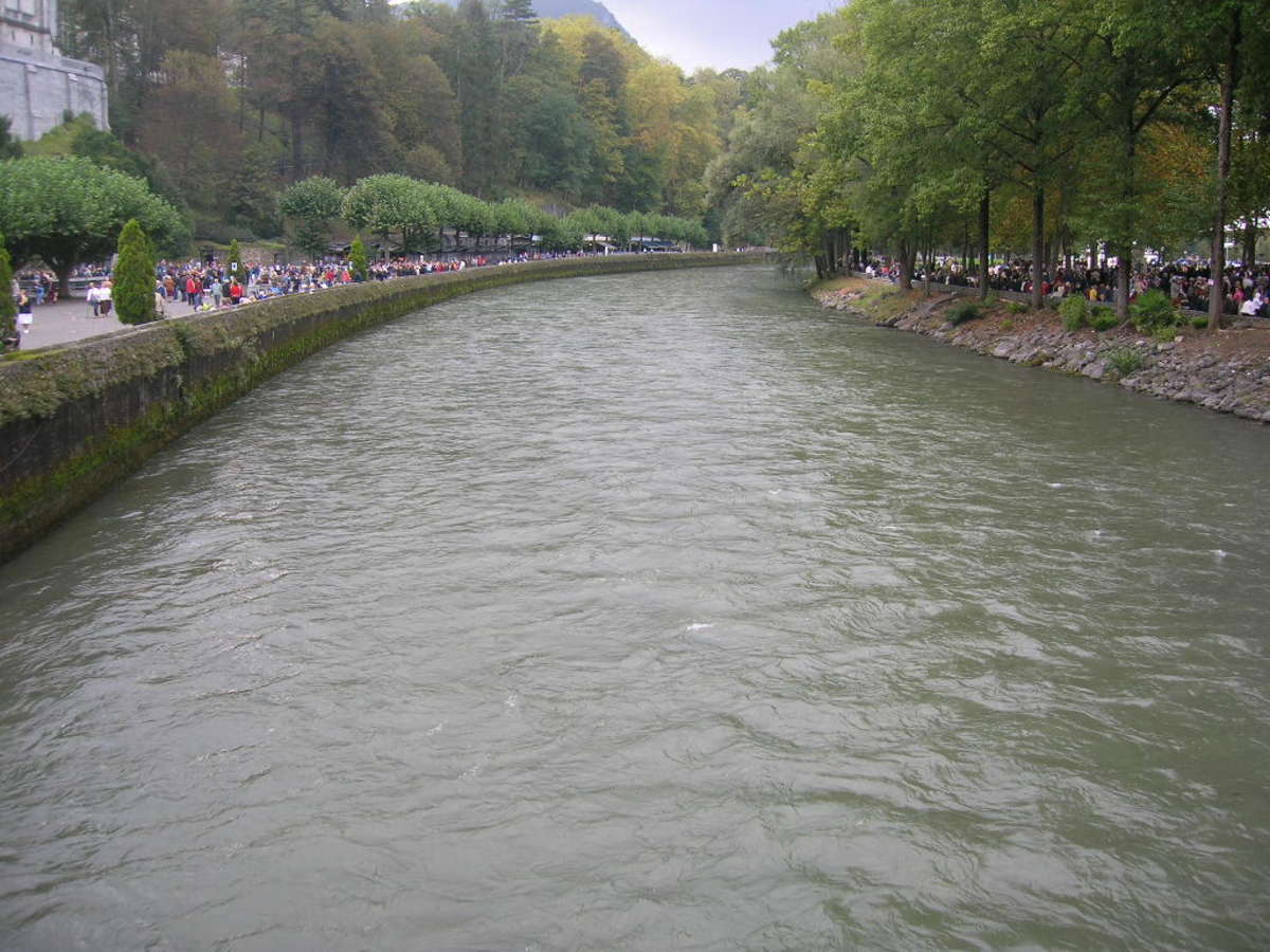 Visiting the River Known as the Gave de Pau: Not at Pau, but at Lourdes ...