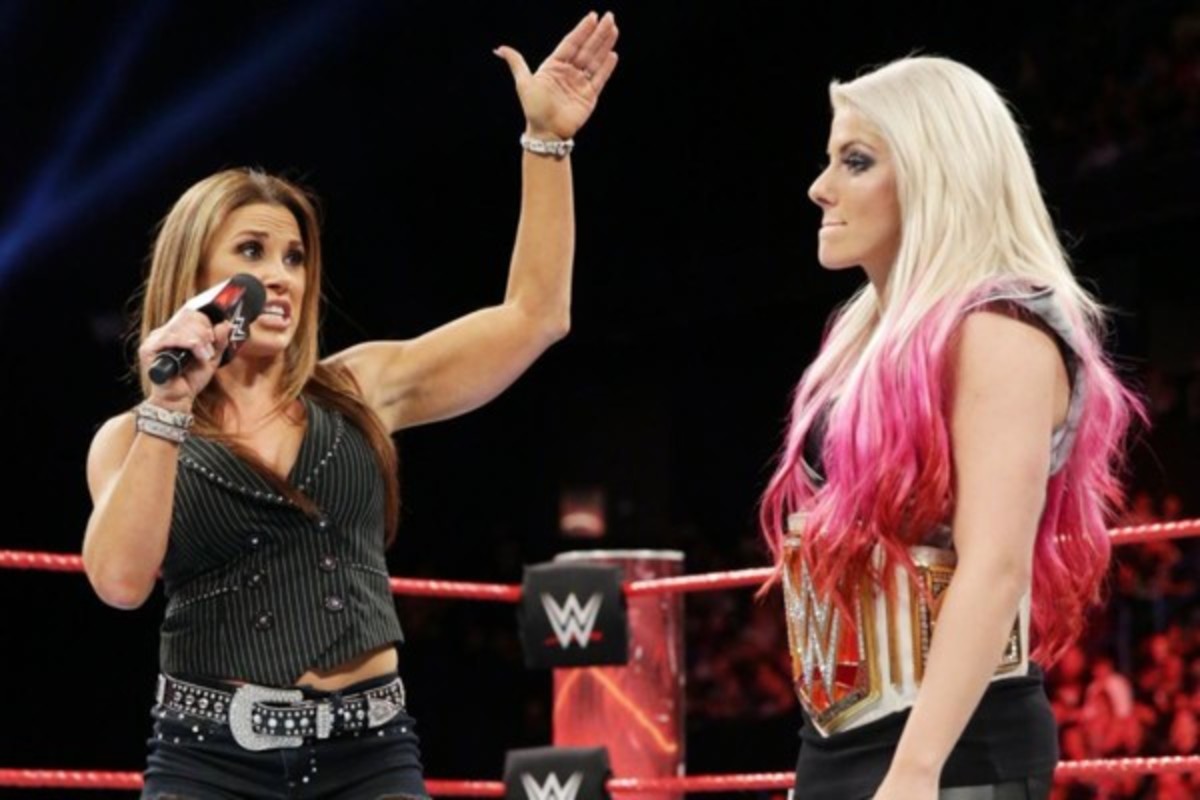 Mickie James: The Hardcore Country Superstar - HubPages