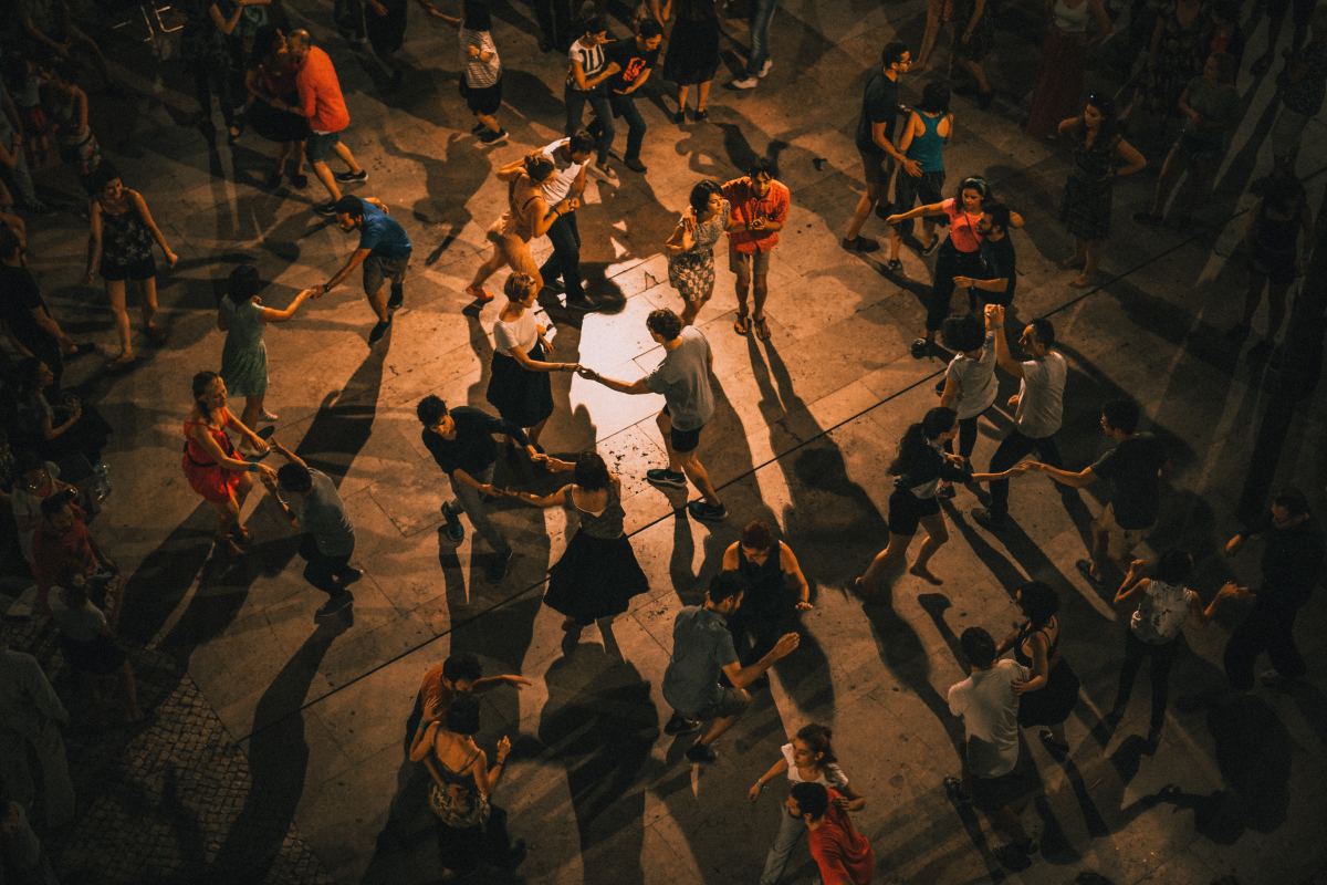 20 Unforgettable Dance Proposal Ideas to Woo a Partner - HubPages