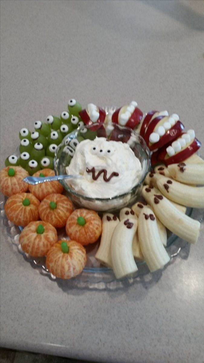 35+ Ghoulishly Good Halloween Fruit Tray Ideas - HubPages