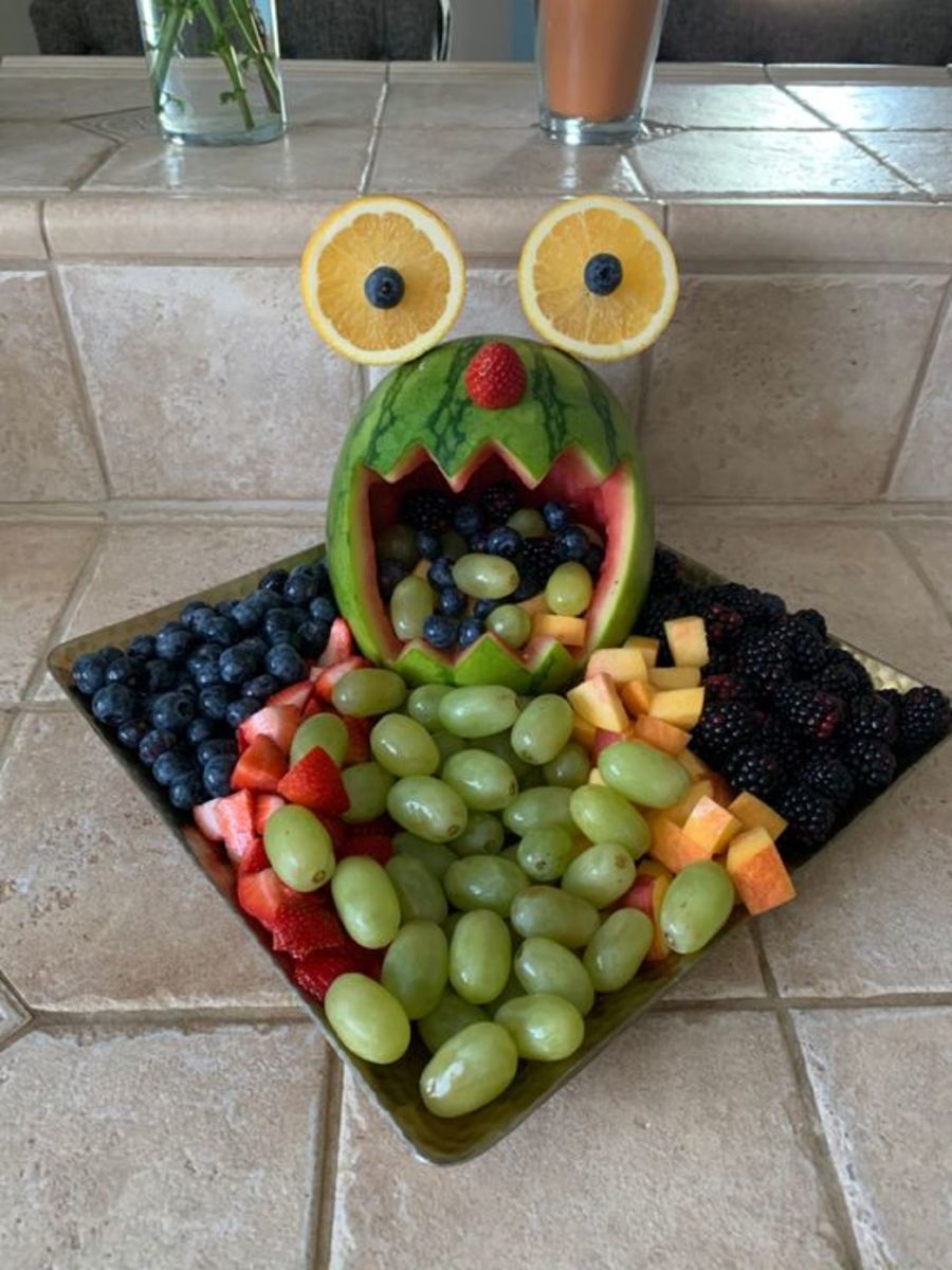 35+ Ghoulishly Good Halloween Fruit Tray Ideas - HubPages