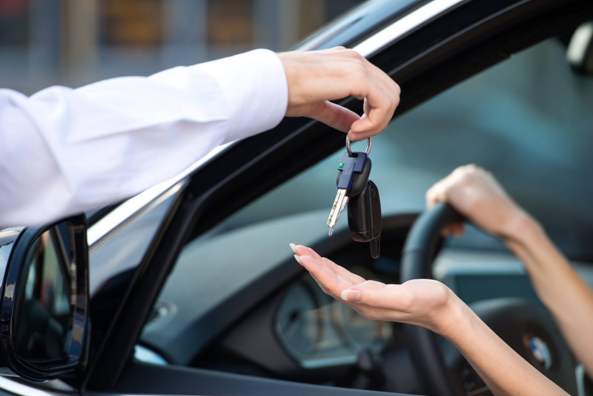 Woman Shares Her Genius Hack for Scoring Low Cost Car Rental and the ...