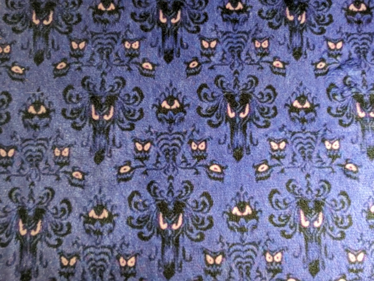 How to Throw a Haunted Mansion Party - HubPages