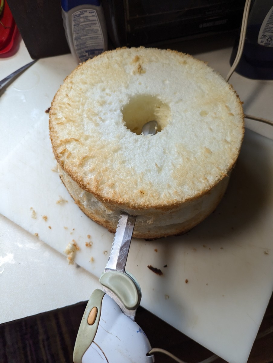 Angel Food Cake - Slicing Horizontal - HubPages