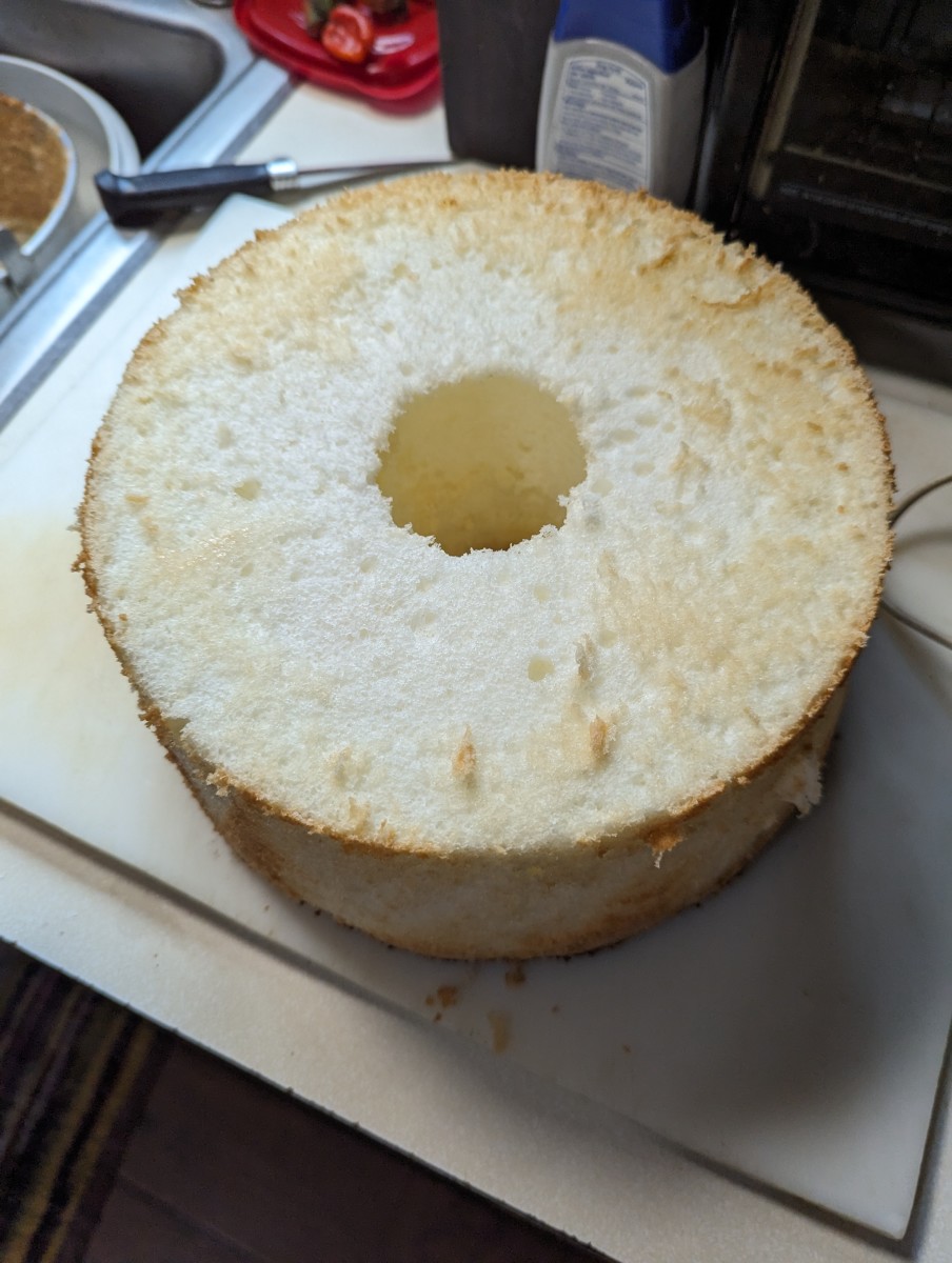 Angel Food Cake - Slicing Horizontal - HubPages