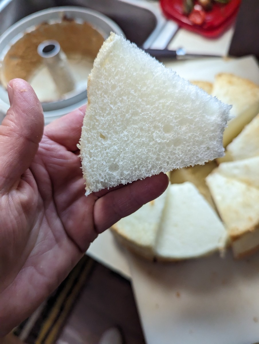 Angel Food Cake - Slicing Horizontal - HubPages