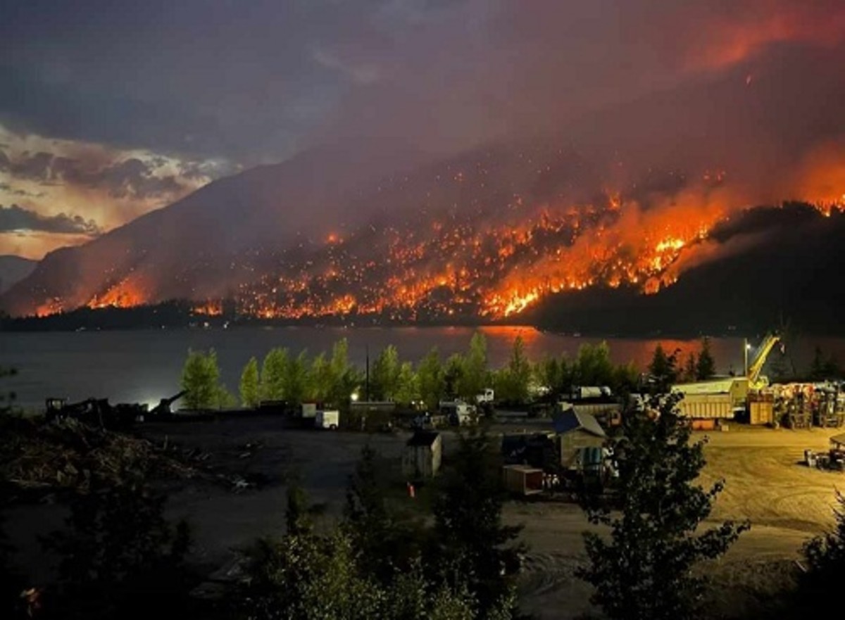 THE 4 FIREFIGHTERS IN B.C DIED IN FRONT LINES AND THE MOST DEVASTATING ...