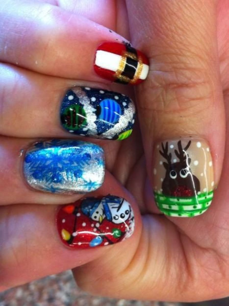 35+ Best DIY Christmas Nail Designs - HubPages