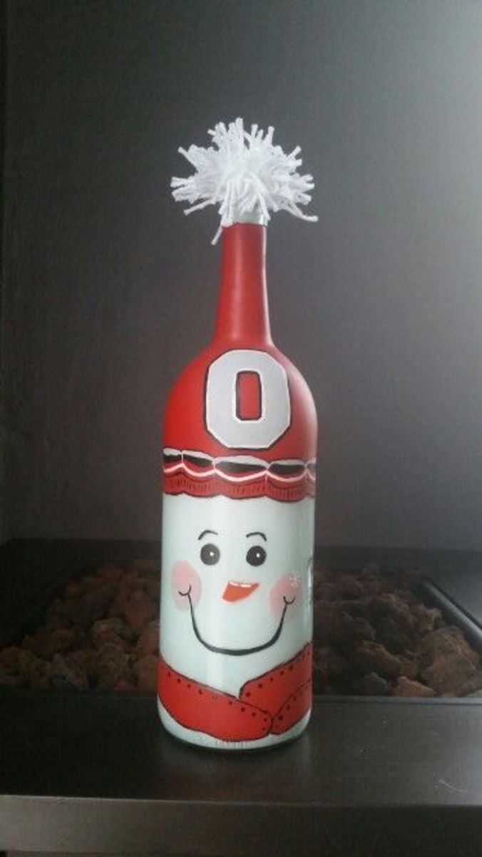 35+ DIY Christmas Wine Bottle Crafts to Put the Fun Into Your Festive ...