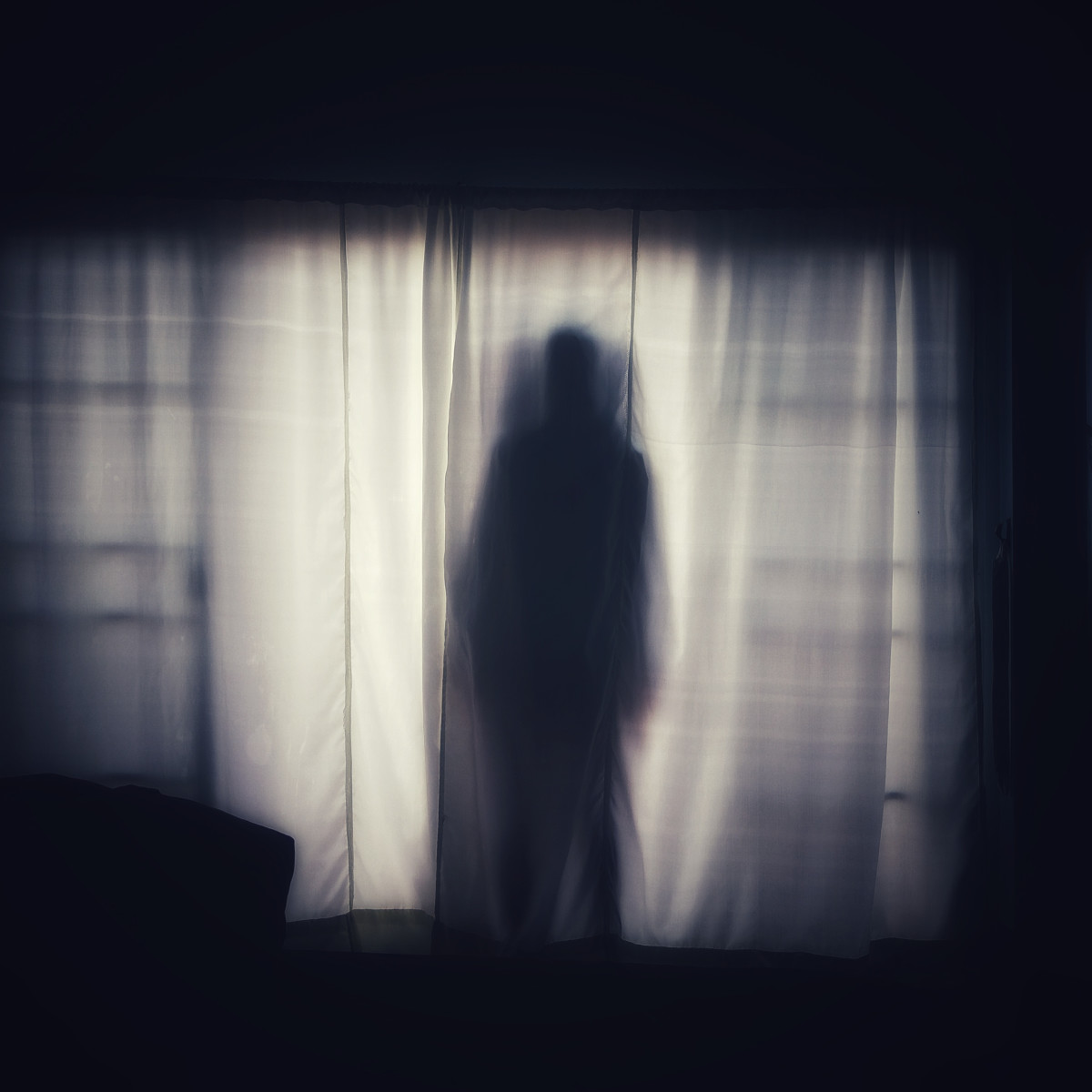 Woman Goes Ghost Hunting While Grieving and Something Extremely Weird ...
